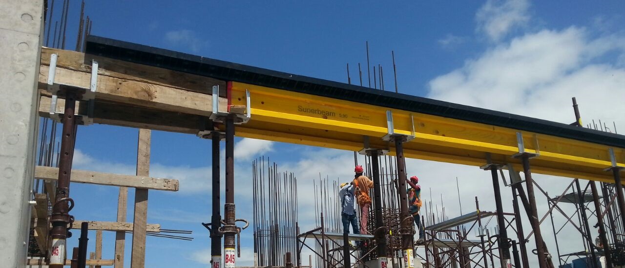 Caliza Usa – Building